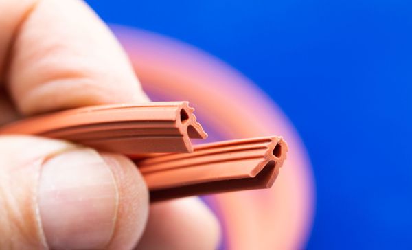 What is the silicone rubber extrusion process? | Magazine